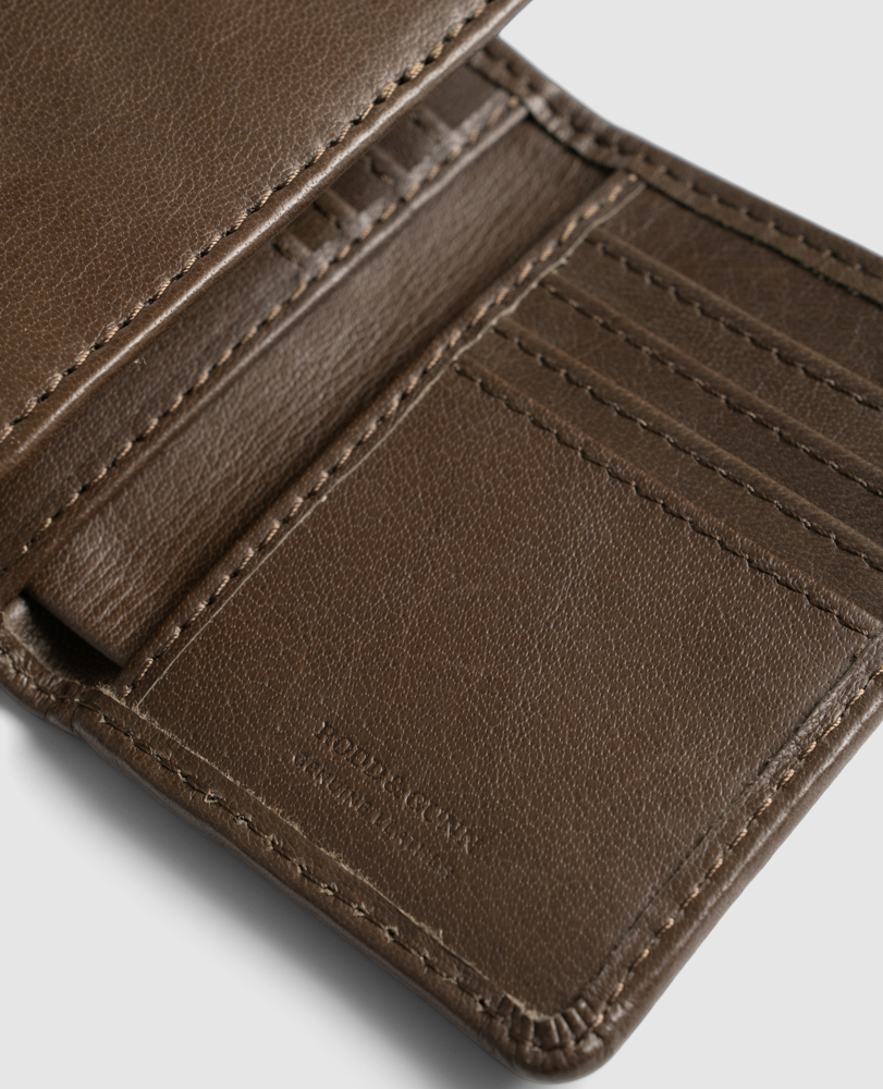 French Farm Valley Wallet | Forest | Rodd & Gunn CA