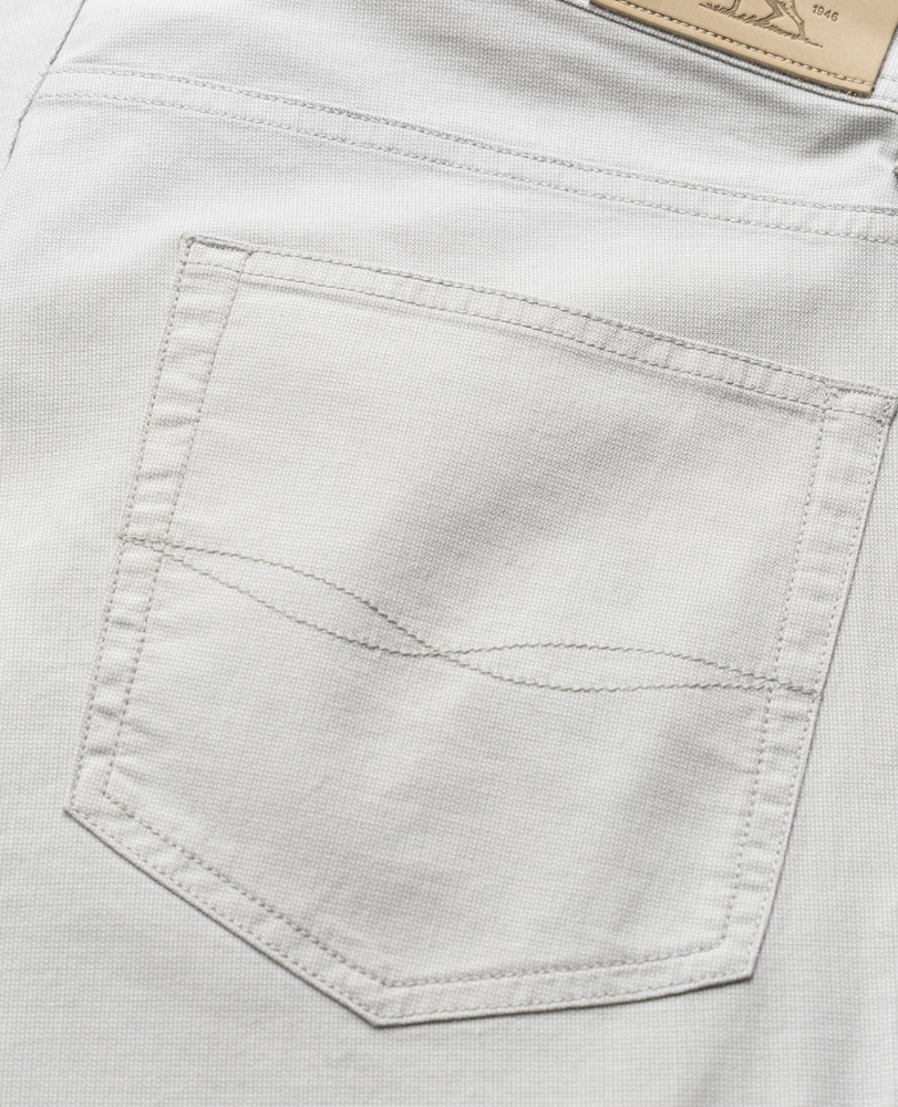 Gunn Straight Fit Jeans | Oatmeal RL | Rodd & Gunn EU